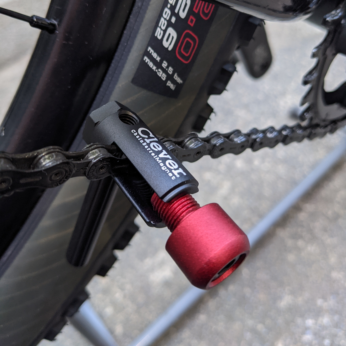 Clever Standard – Squeaky Wheel